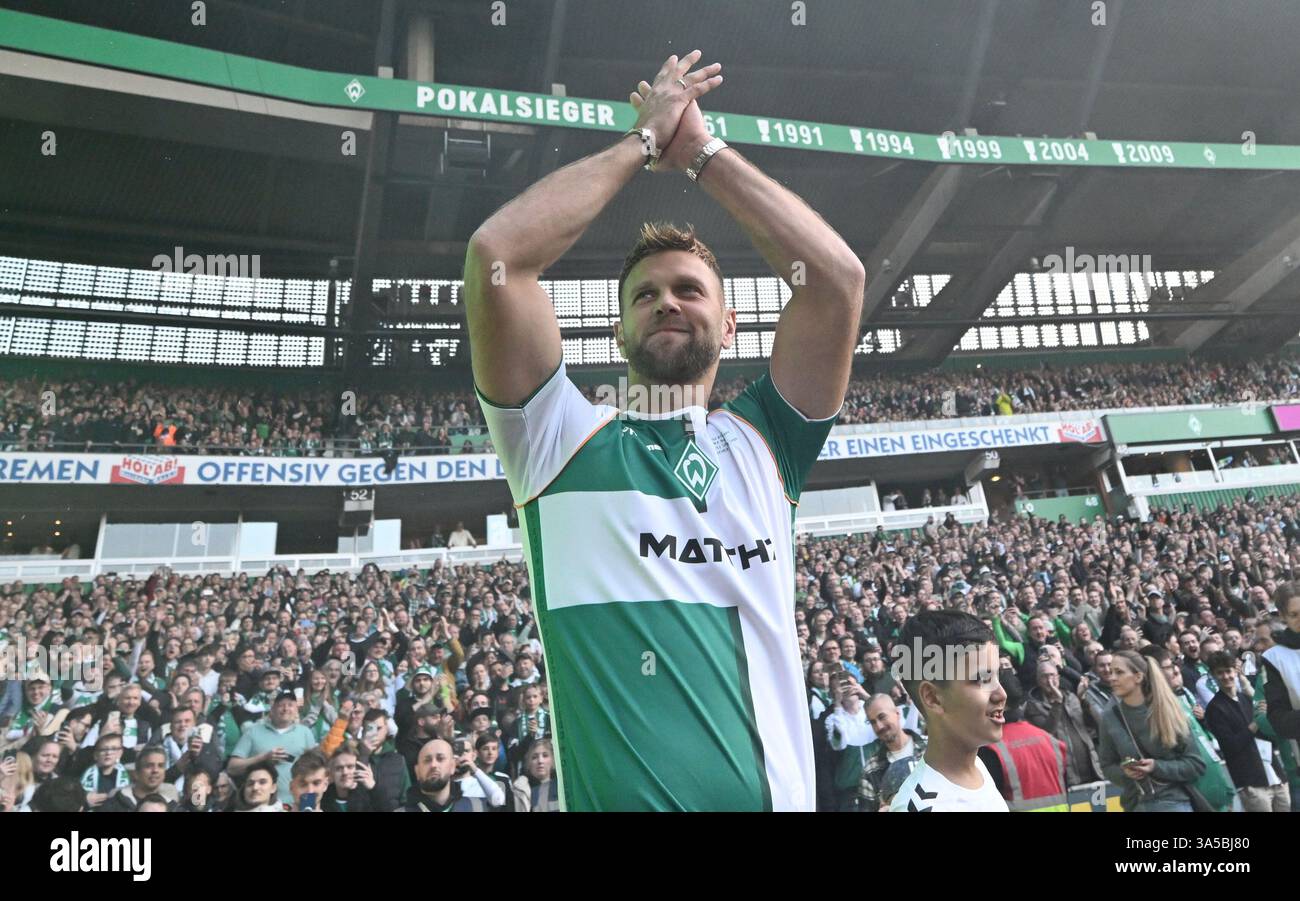 Bremen, Germany. 22nd Mar, 2025. Soccer: Werder Bremen's farewell match ...