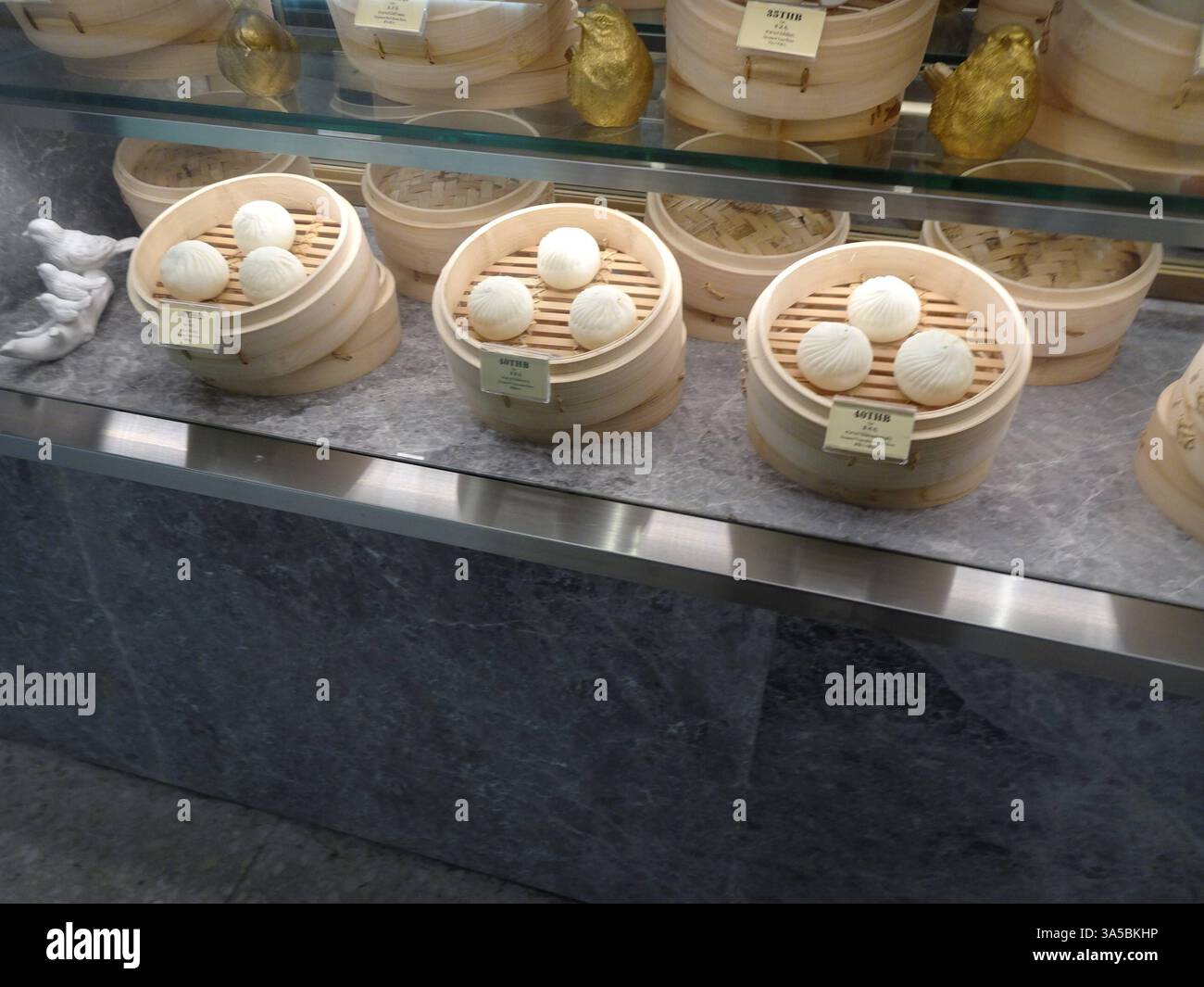 RECORD DATE NOT STATED Dim Sum, Restaurant, Din Tai Fung, Centralworld ...