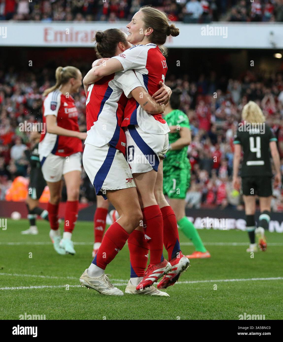 Arsenals Caitlin Foord Celebrates with Kim Little after Arsenal grab a ...