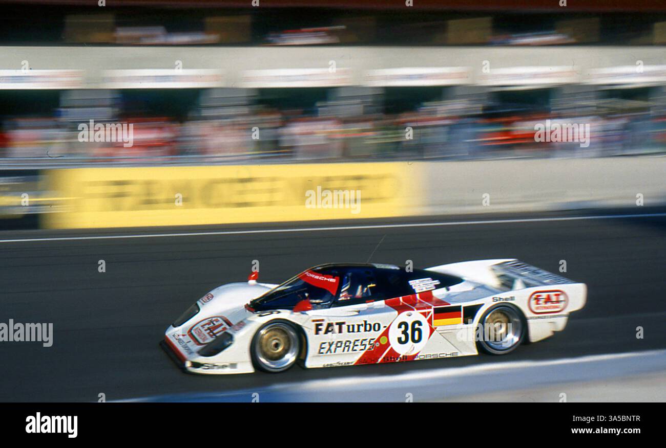 LE MANS 24 HOURS 1994 - Dauer 962 porsche LM GT1 - Mauro Baldi (I ...