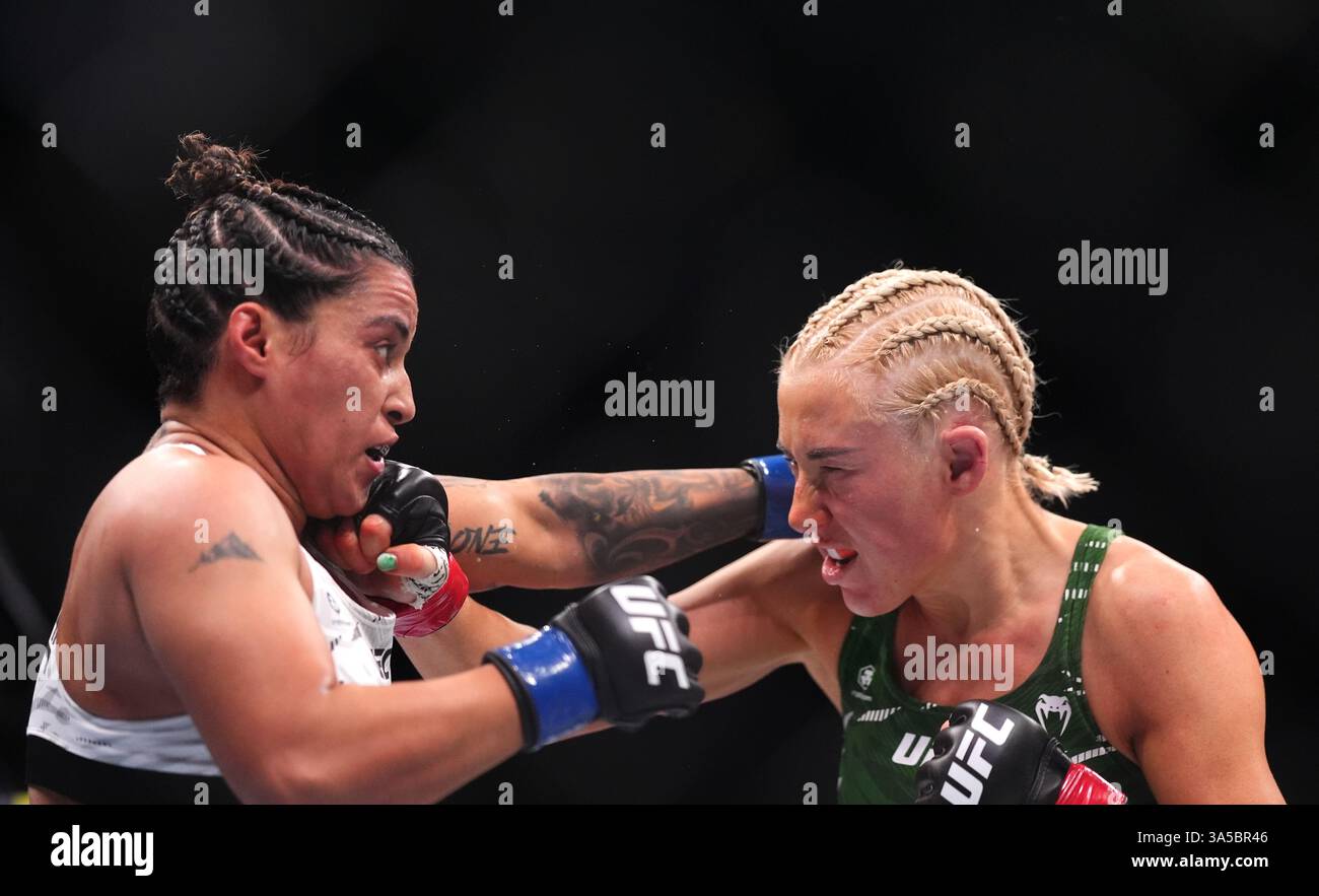 Shauna Bannon (right) in action against Puja Tomar in the Women's ...