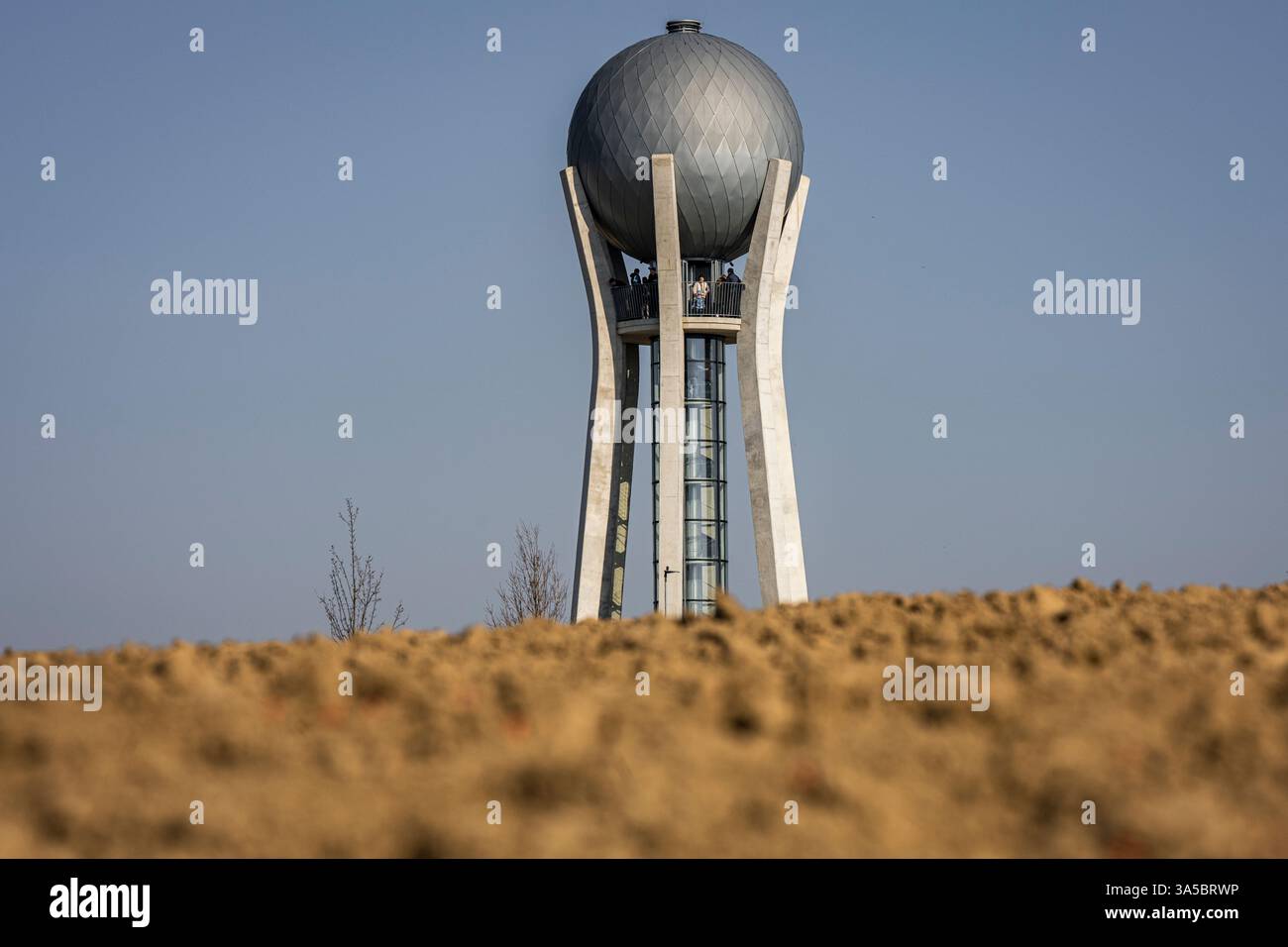 Tour of the water tower Ohrazenice as part of the World Water Day ...