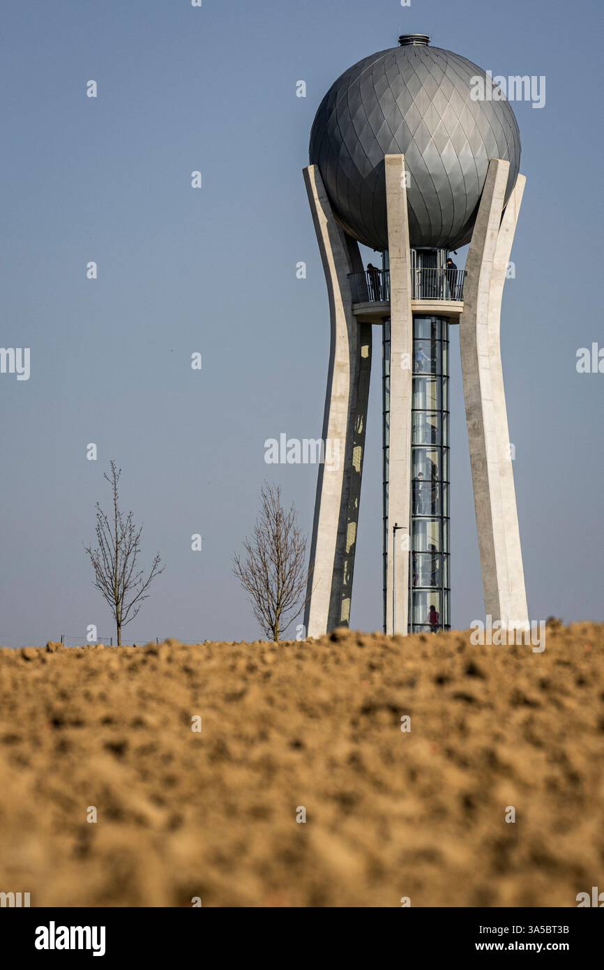 Tour of the water tower Ohrazenice as part of the World Water Day ...