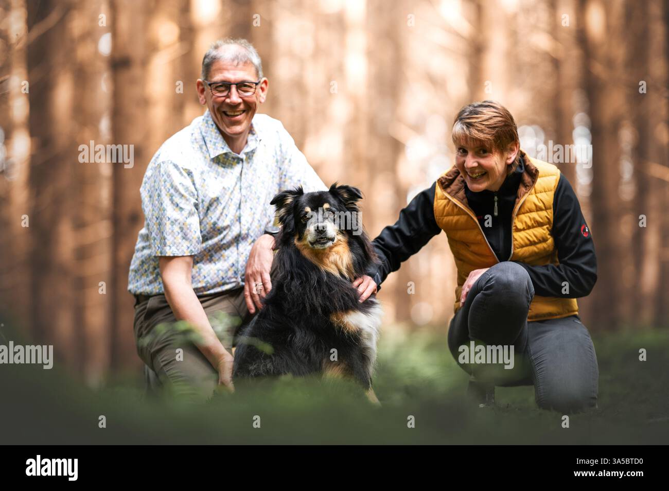 Male female australian wood hi-res stock photography and images - Alamy