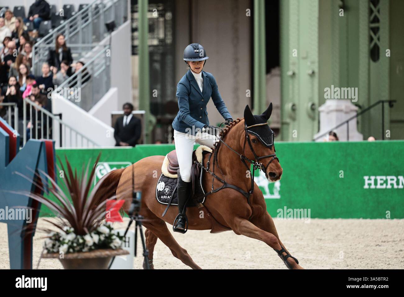 Maya DE LA JOYA FERNANDEZ-LONGORIA of Spain with Un lord du rozel ...