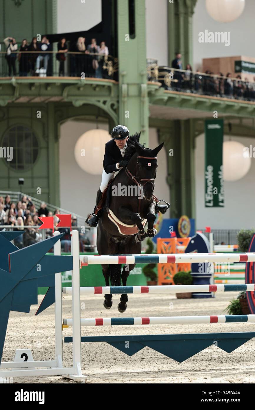 Simon DELESTRE of France with Dexter fontenis z during the Prix GL ...