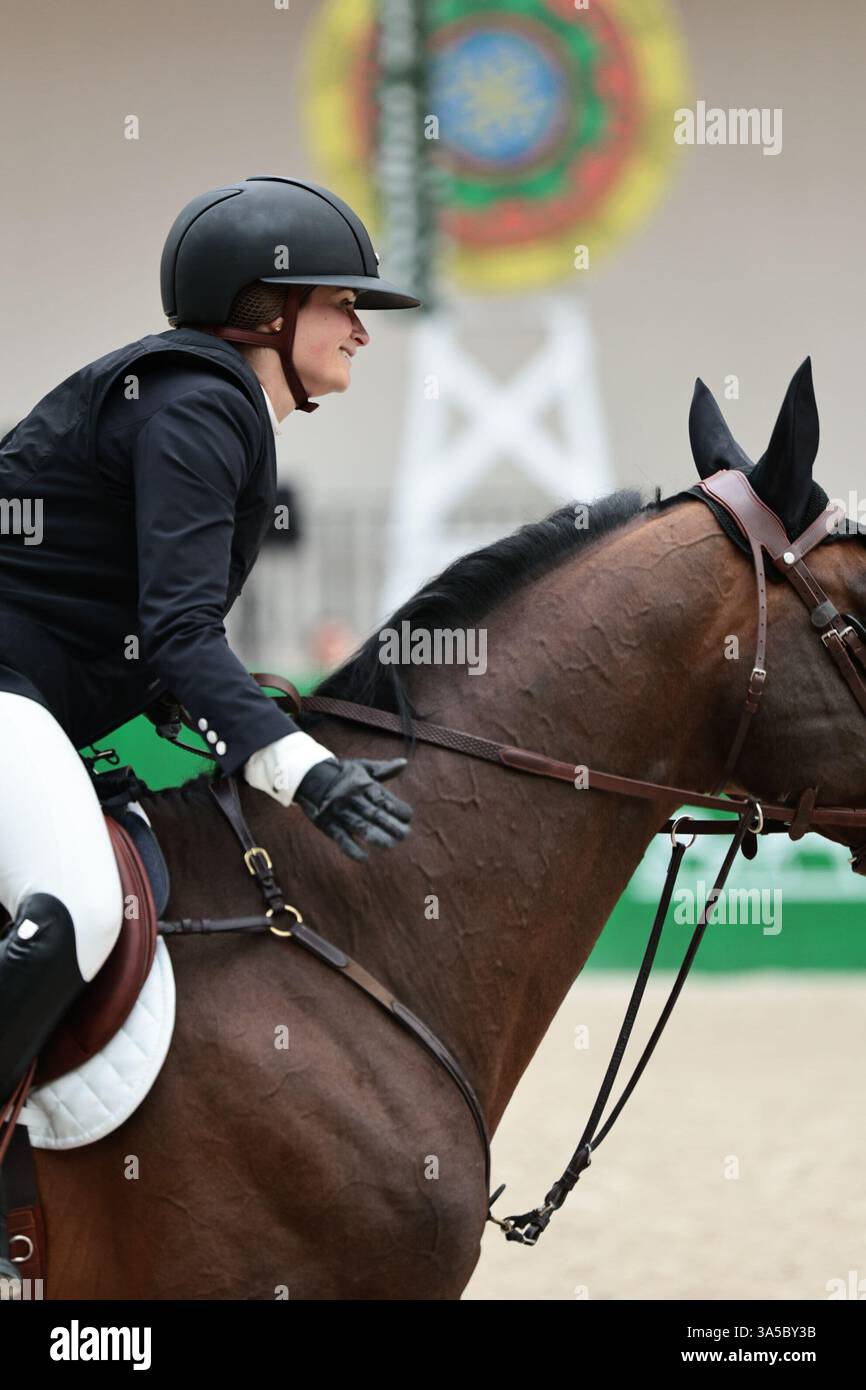 Jeanne SADRAN of France with Dexter de kerglenn during the Saut Hermès ...