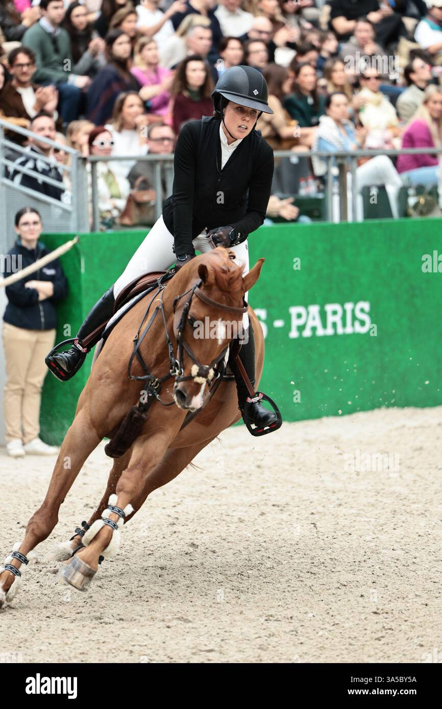 Victoria GULLIKSEN of Norway with Equine america papa roach during the ...