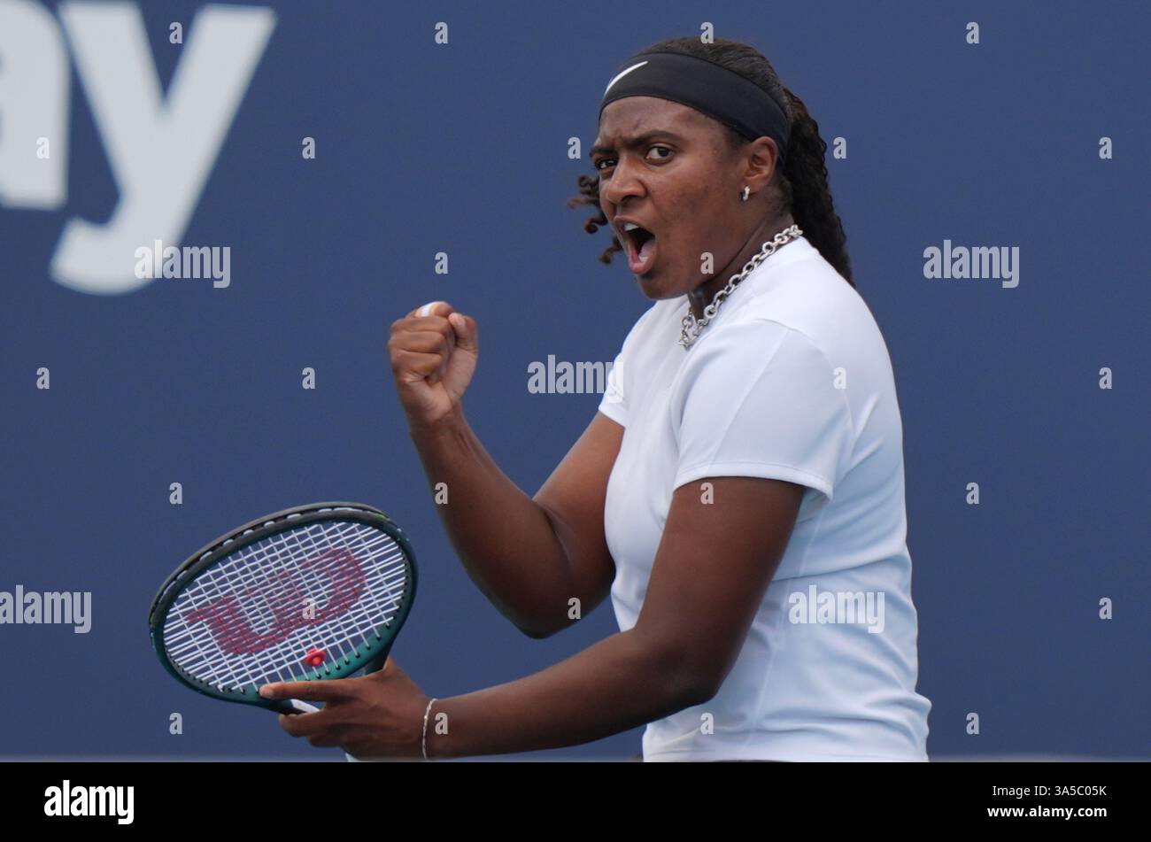 Hailey Baptiste reacts during her match against Naomi Osaka, of Japan ...