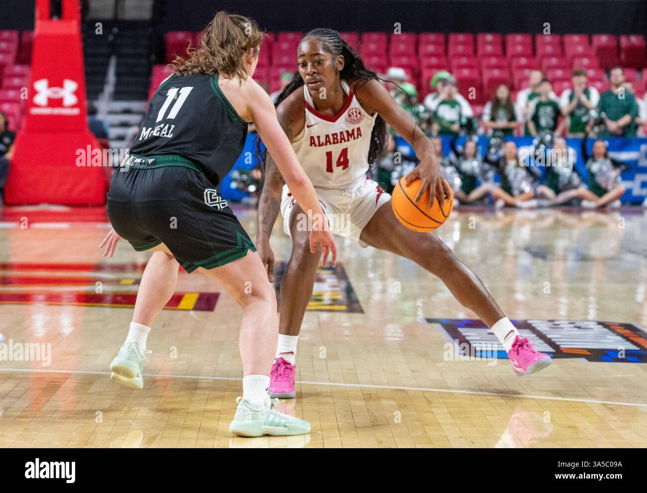 COLLEGE PARK, MD- MARCH 22: Green Bay Phoenix guard Natalie McNeal (11 ...
