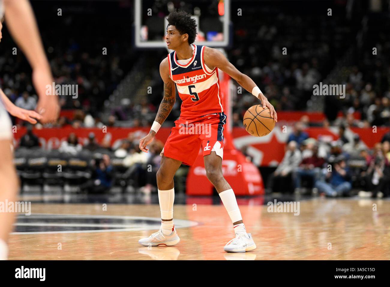 Washington Wizards guard AJ Johnson (5) in action during the first half ...