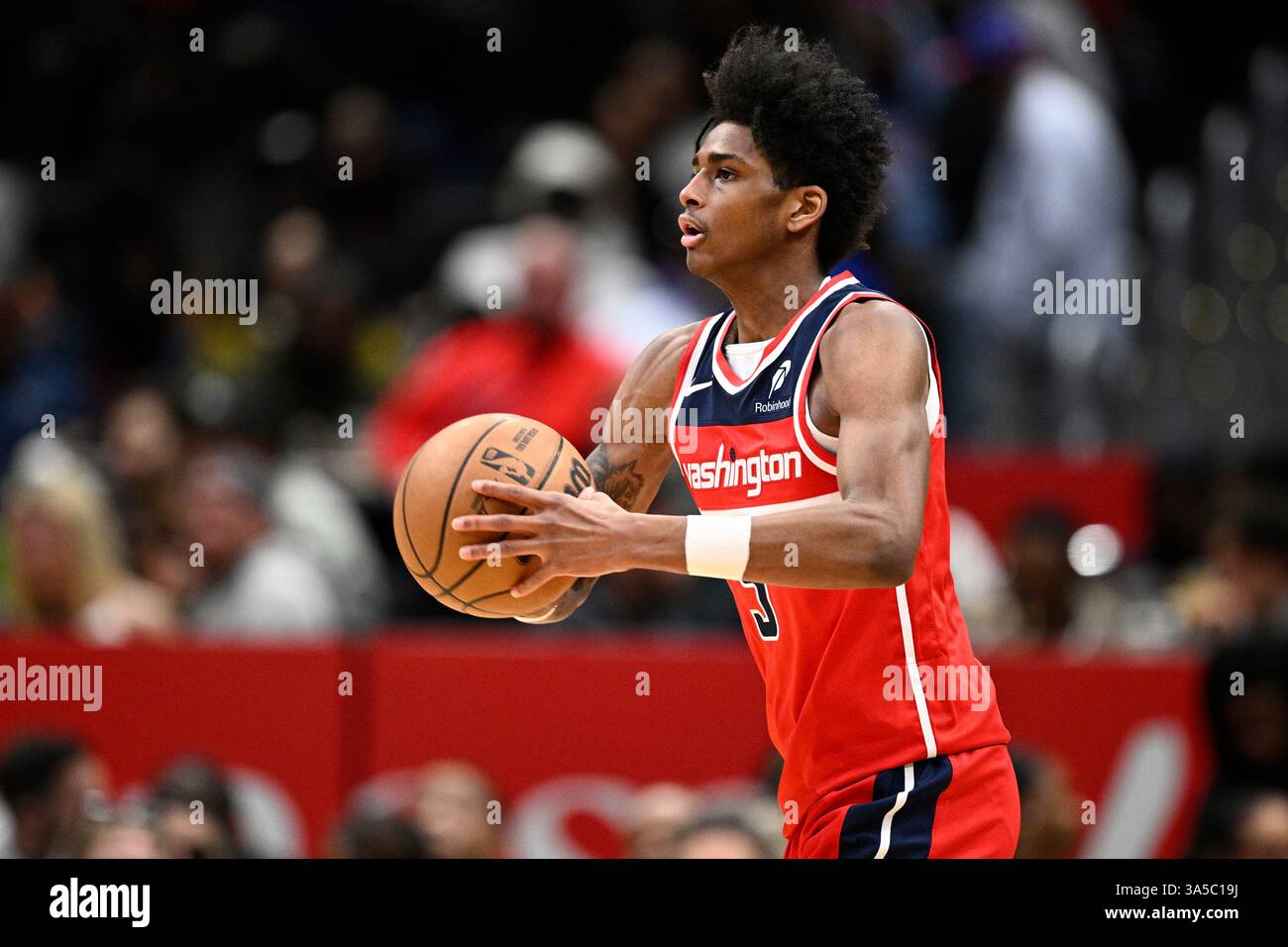 Washington Wizards guard AJ Johnson (5) in action during the second ...