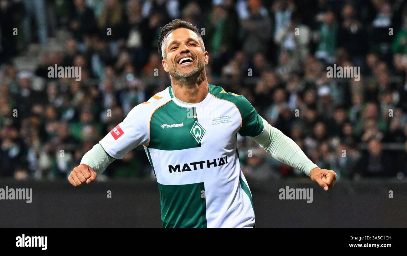 Bremen, Germany. 22nd Mar, 2025. Soccer: Werder Bremen's farewell match ...