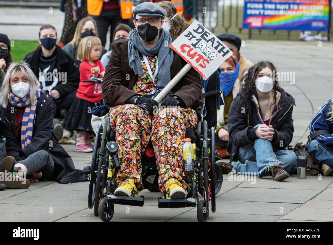 Man protester in a wheelchair protesting hi-res stock photography and ...