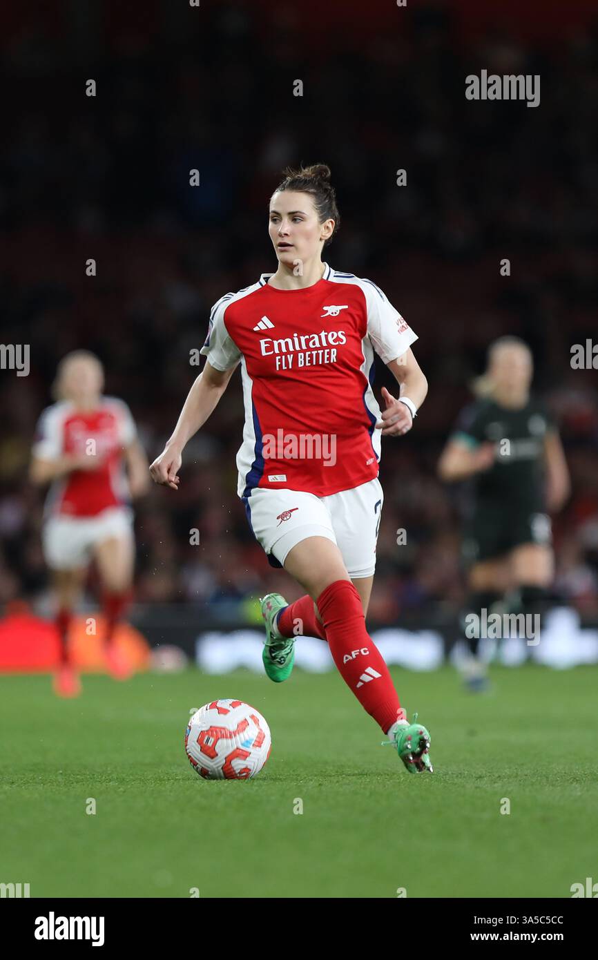 London, UK. 22nd Mar, 2025. Emily Fox of Arsenal Women on the ball ...