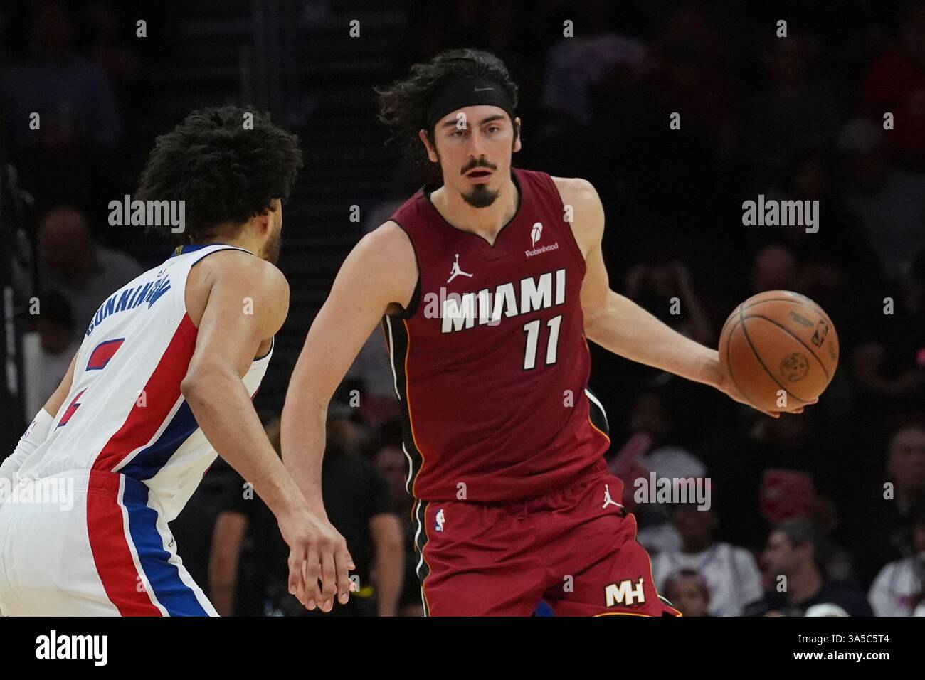 Miami Heat guard Jaime Jaquez Jr. (11) dribbles the ball during the ...