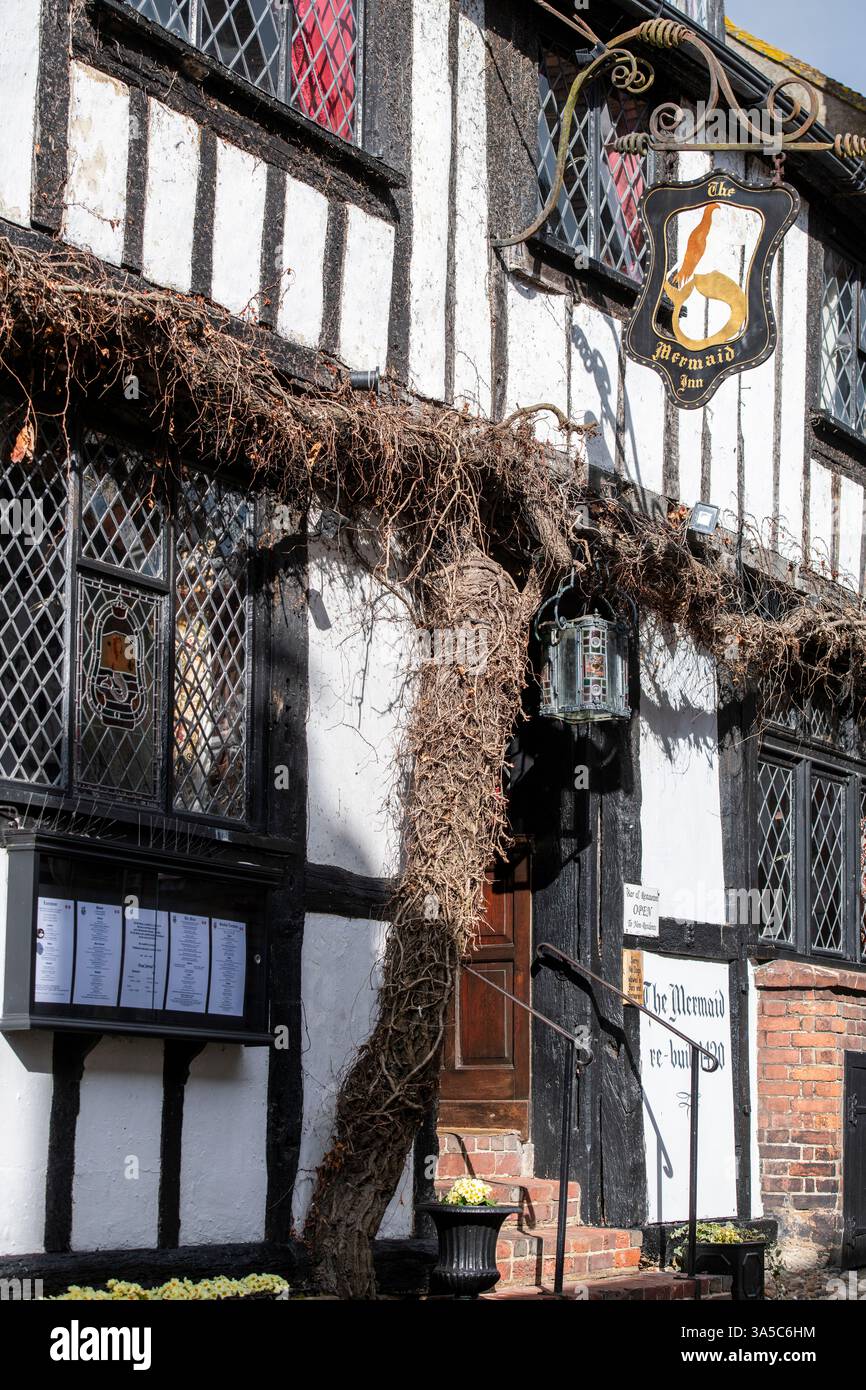 Exterior of the 15th century Mermaid Inn on Mermaid Street in Rye, East ...