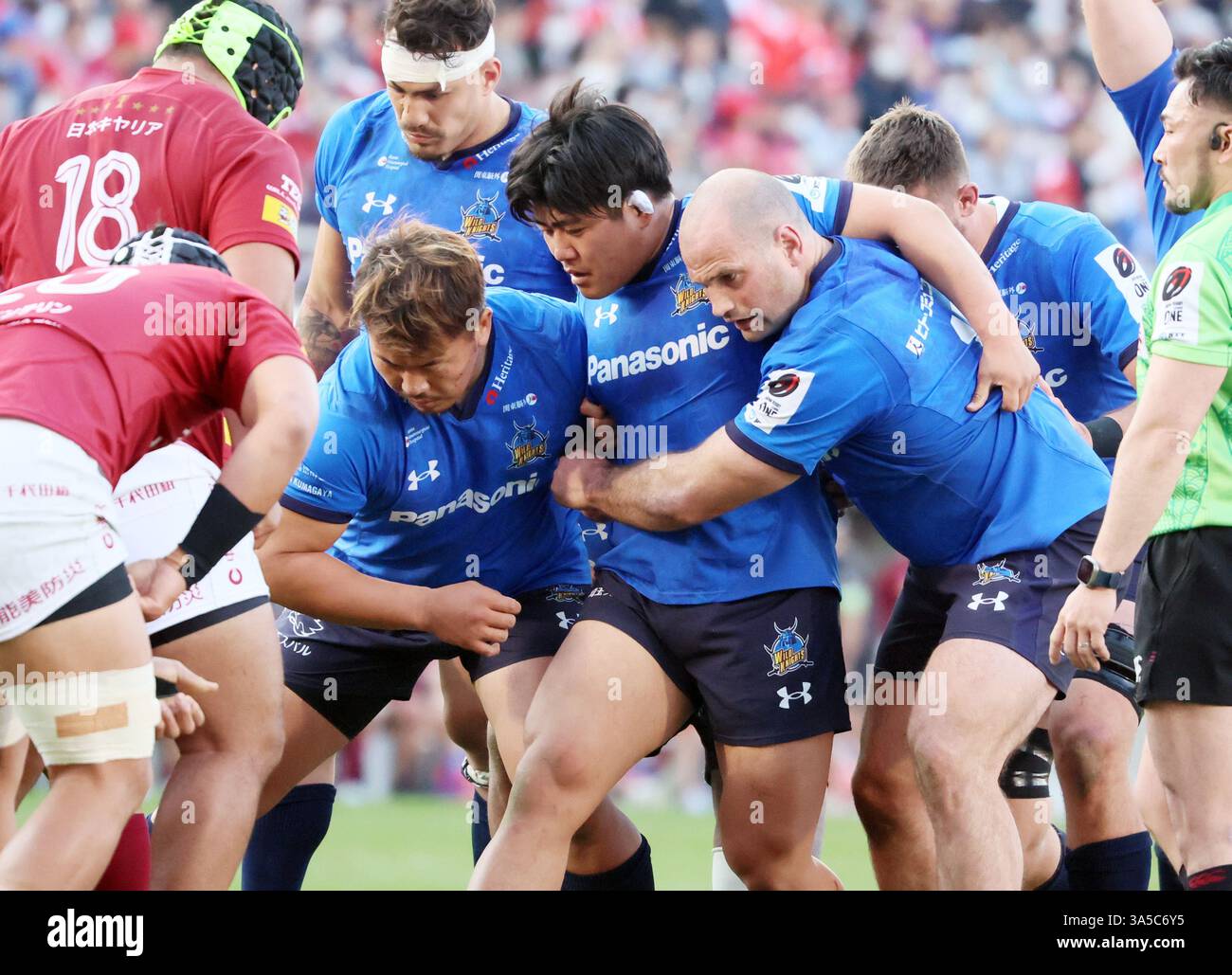 Tokyo, Japan. 22nd Mar, 2025. Saitama panasonic Wild Knights front row ...