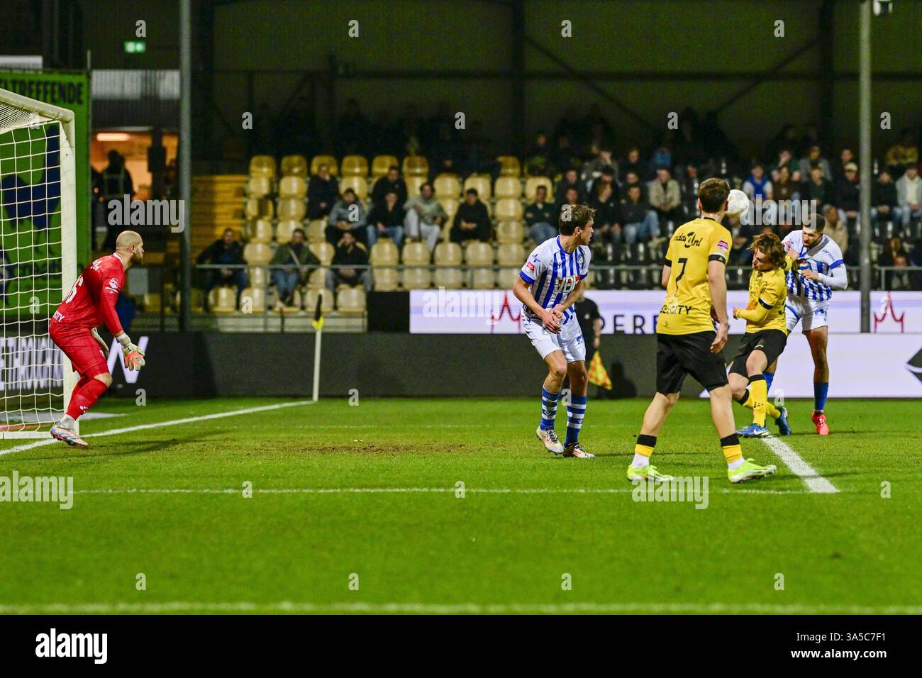 VENLO, 22-03-2025 , Stadium de Koel, Dutch Keukenkampioendivisie ...