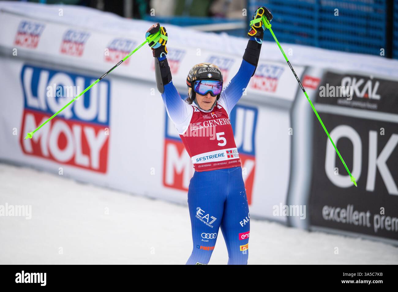 Italy's Federica Brignone speeds down the course during an alpine ski ...