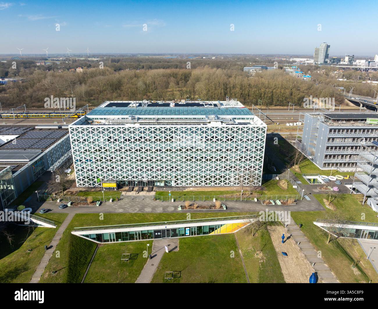 ZWOLLE, NETHERLANDS - MARCH 8, 2025: Aerial view of a modern building on the campus of the ...