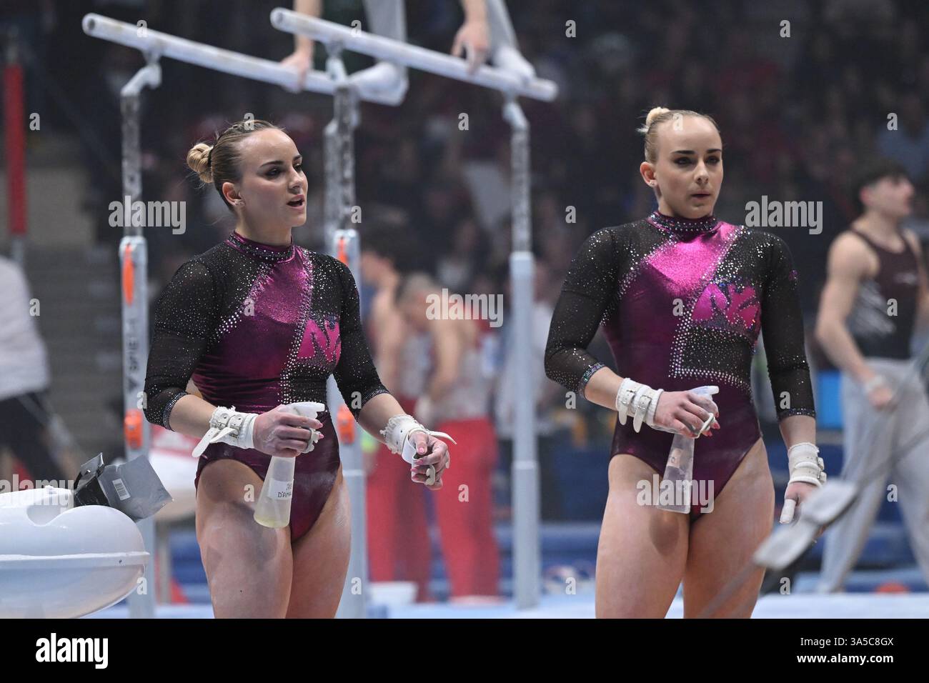 Alice and Asia D'Amato (Fiamme Oro) UB during Serie A Artistic ...