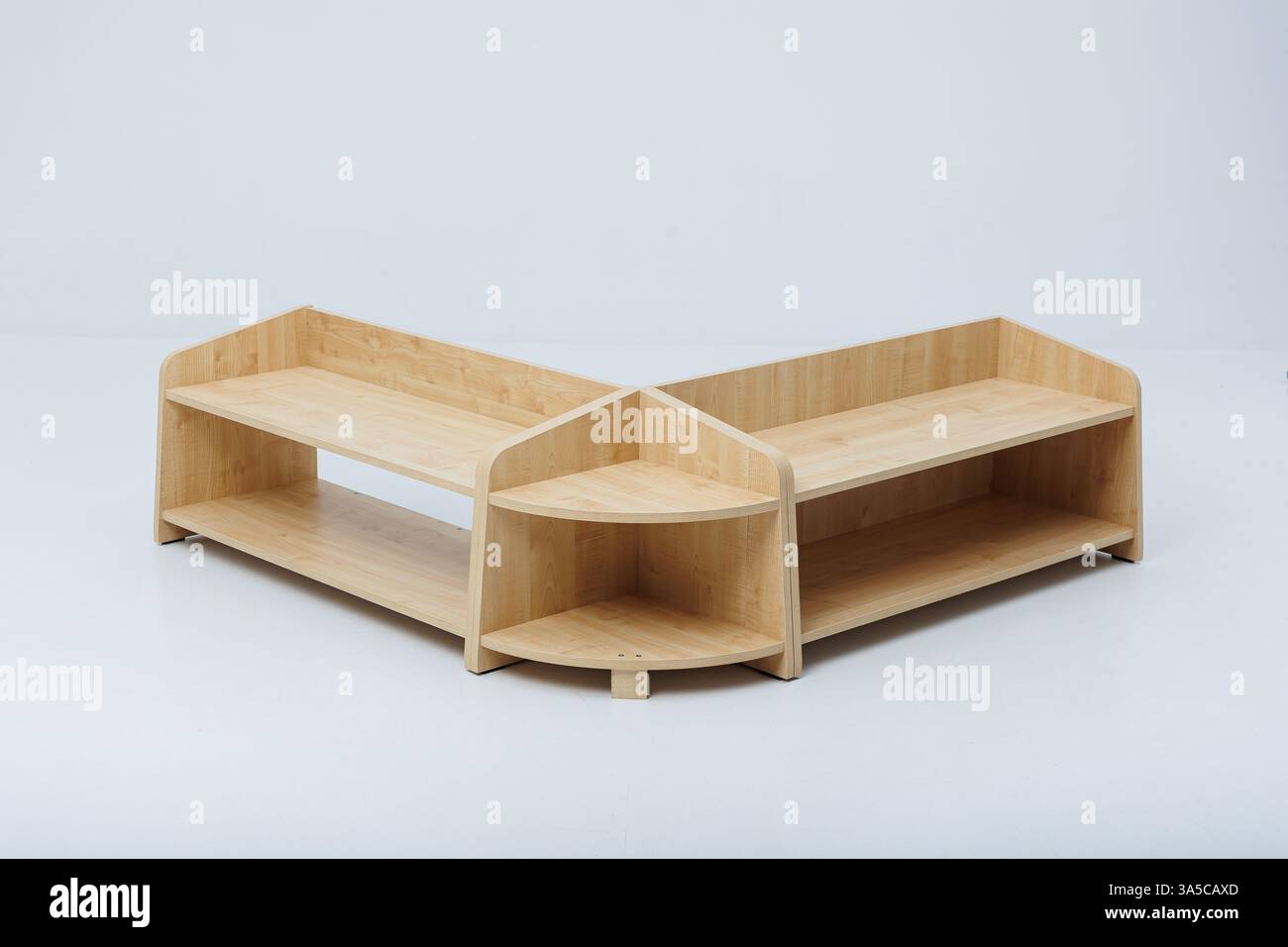 An elegant wooden shelf design that is perfect for maximizing corner ...