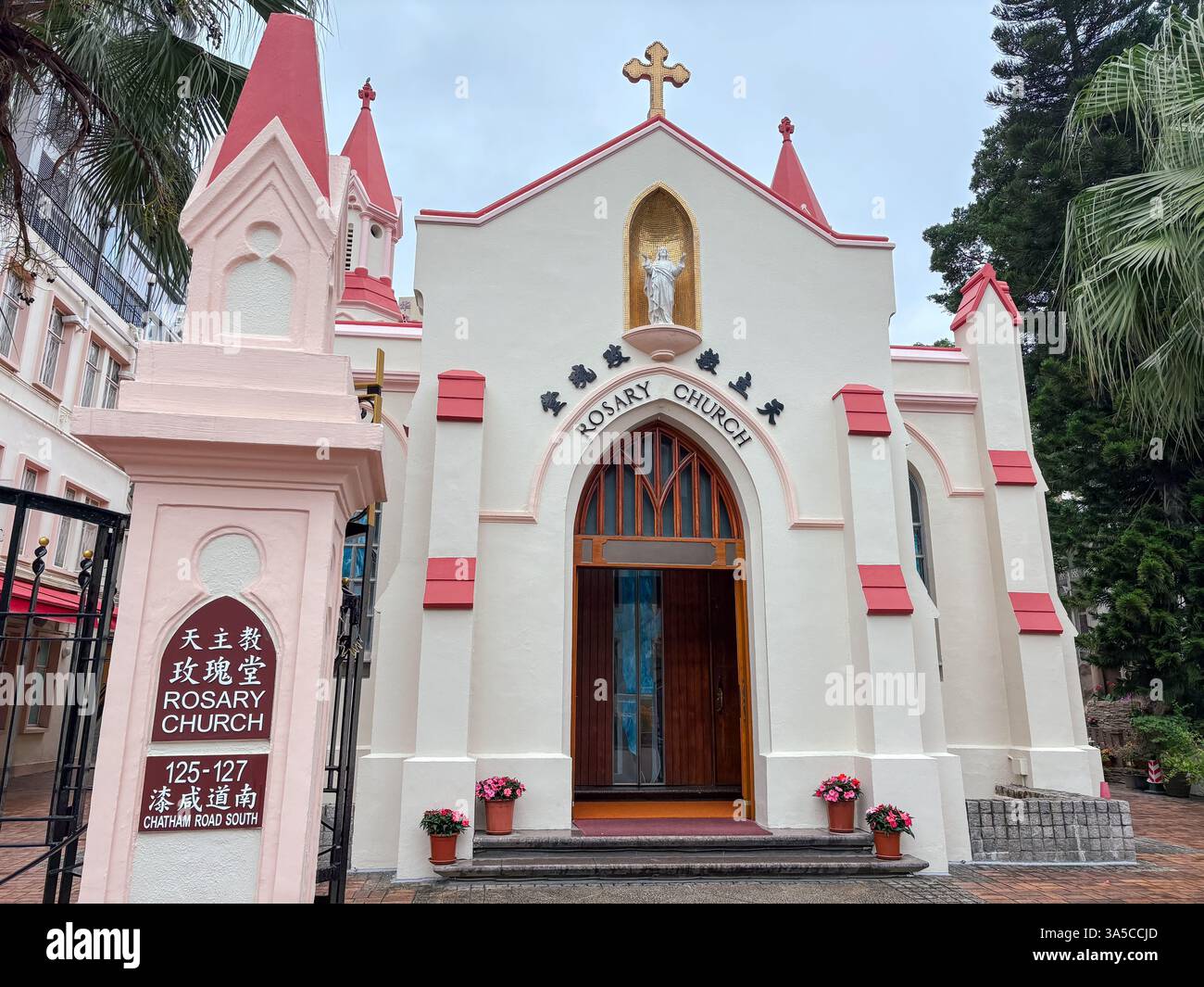 Rosary Church, a Catholic church in Hong Kong, featuring a white ...
