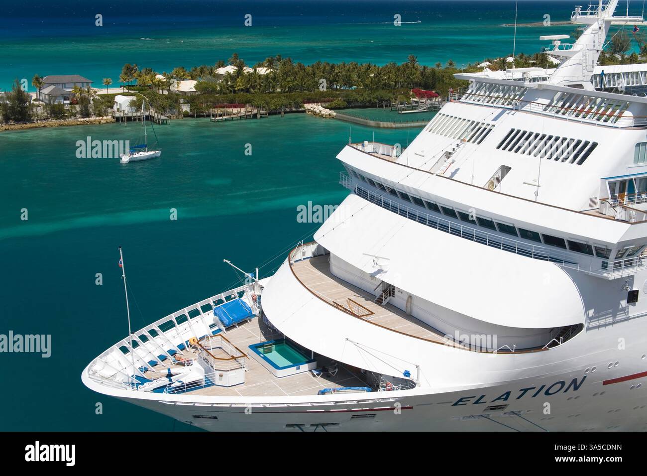 Carnival "Elation" cruise ship, Prince George Wharf, Nassau, New ...