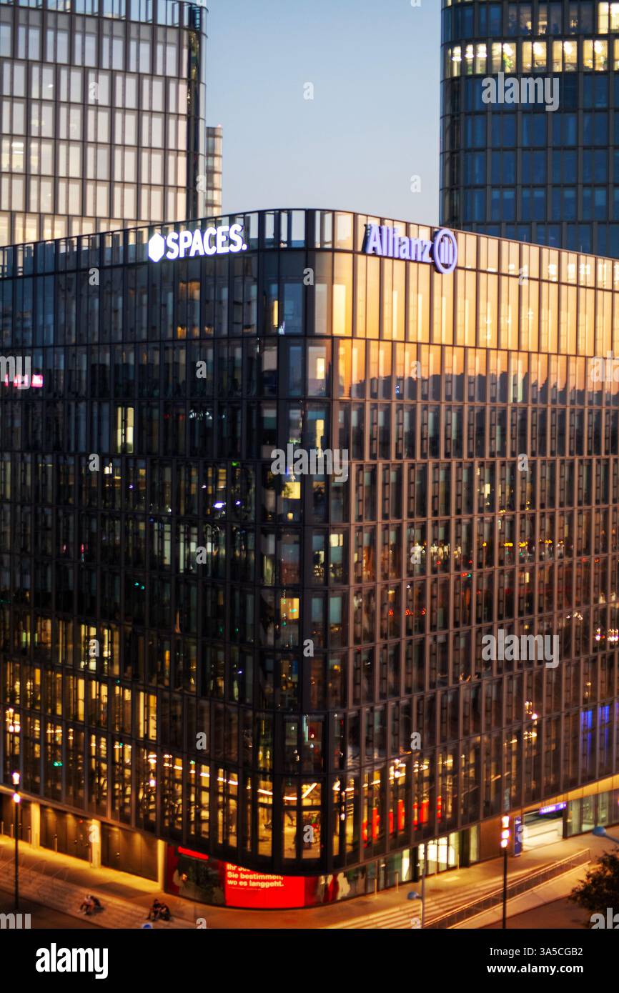 Wien, Vienna. Shot from the Moons Hotel roof top bar Stock Photo - Alamy