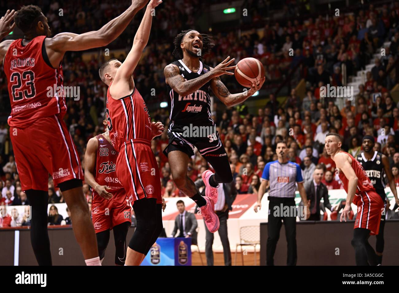 Trieste, Italy. 22nd Mar, 2025. Matt Morgan (Virtus Segafredo Bologna ...