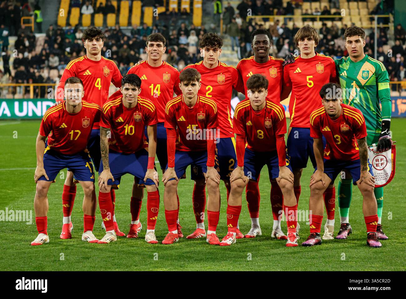Catanzaro, Italy, 22th March 2025, Nicola Ceravolo Stadium: Team photo ...