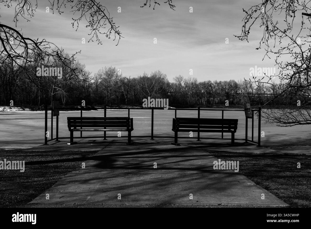 Urban park views hi-res stock photography and images - Alamy