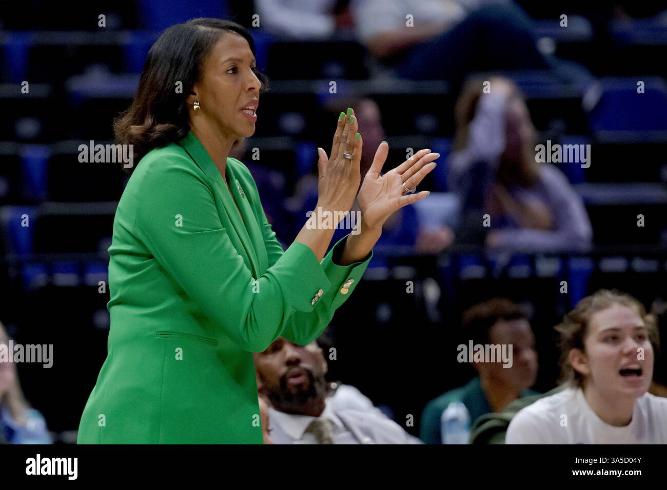 George Mason head coach Vanessa Blair-Lewis reacts during the first ...