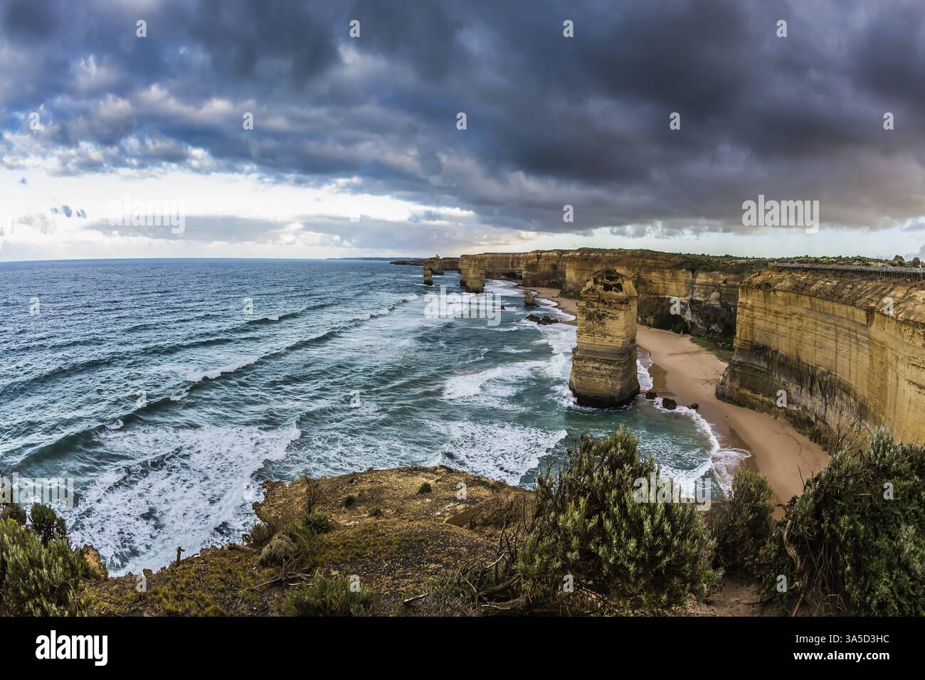 The morning on the Pacific coast near Melbourne. Rocks of the coastal ...