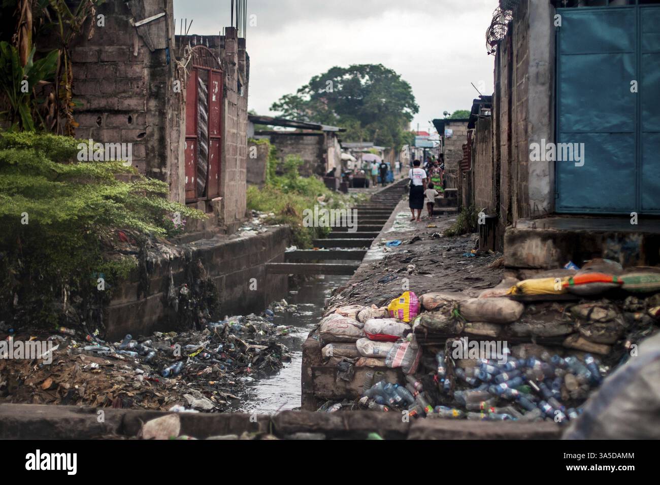 Kinshasa in between plastic waste, environment, waste, pollution ...