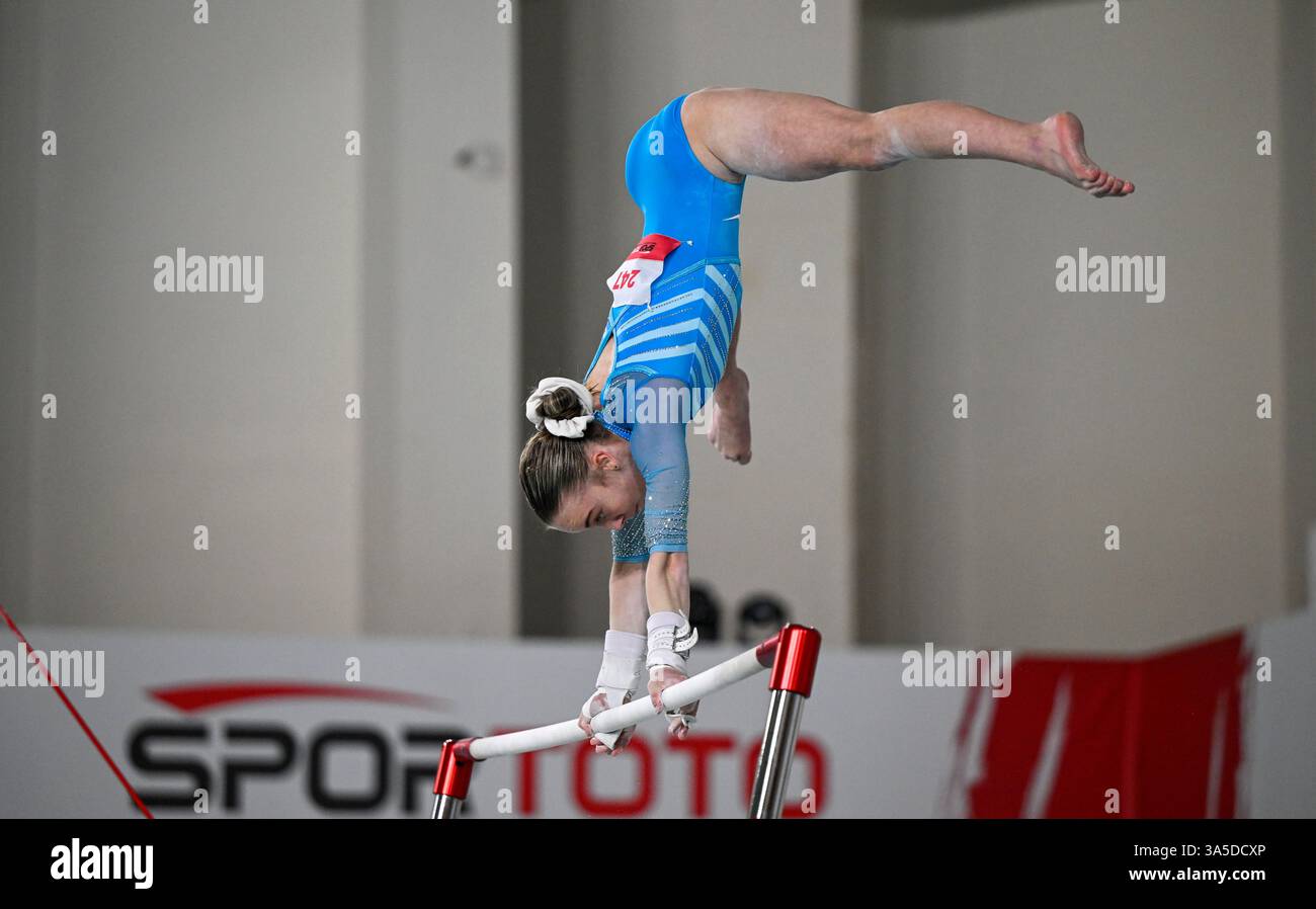 (250323) -- ANTALYA, March 23, 2025 (Xinhua) -- Claire Pease of the ...