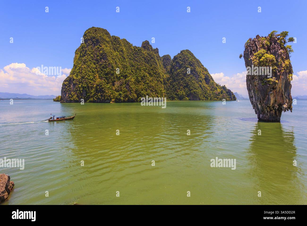 Fine rest in Thailand by native boats. The gulf in the Andaman Sea ...