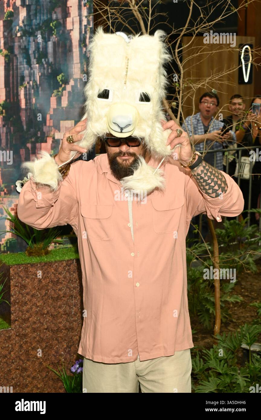 Naucalpan De Juarez, Mexico. 22nd Mar, 2025. Actor Jason Momoa poses ...