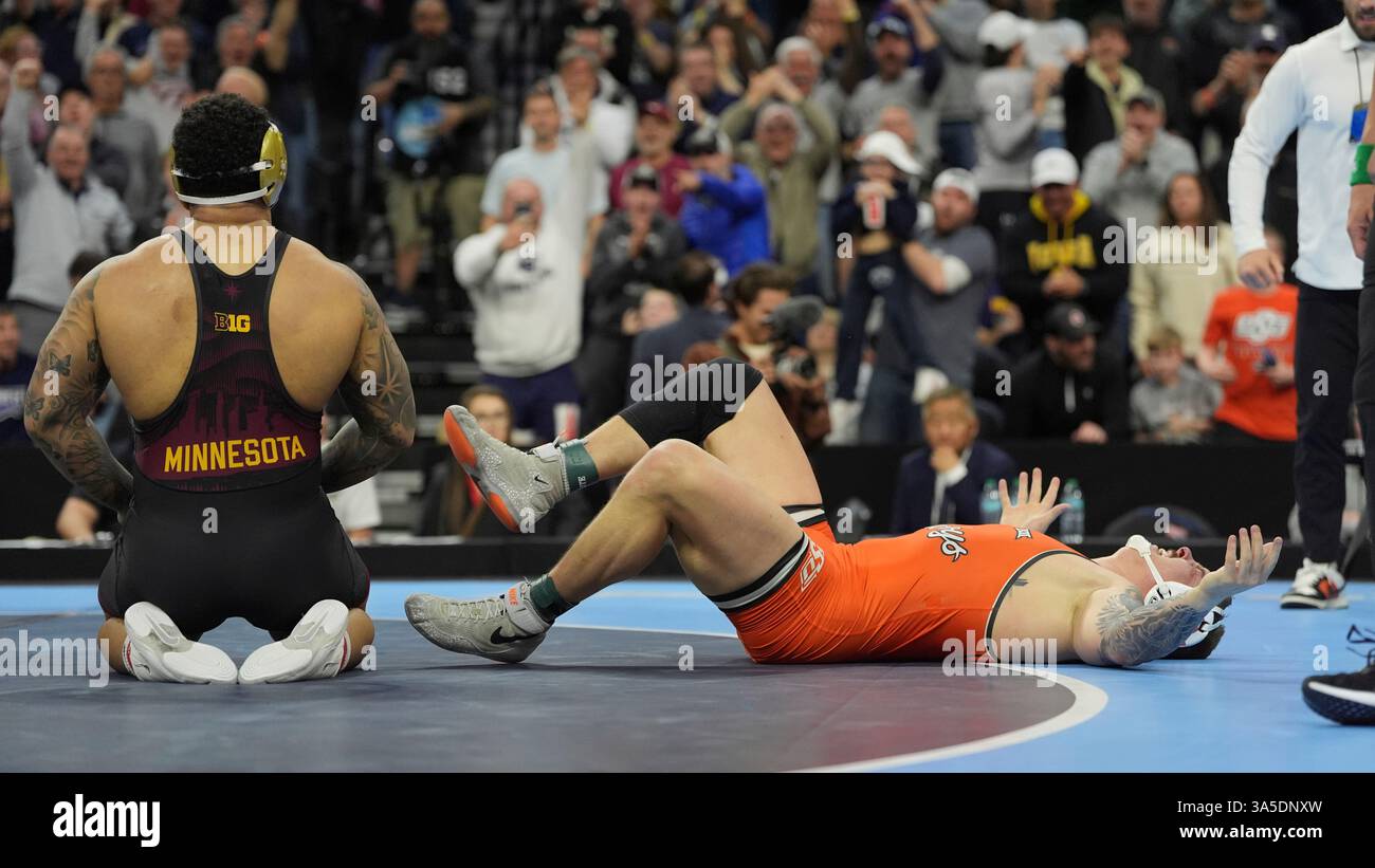 Oklahoma State's Wyatt Hendrickson, right, reacts after defeating ...