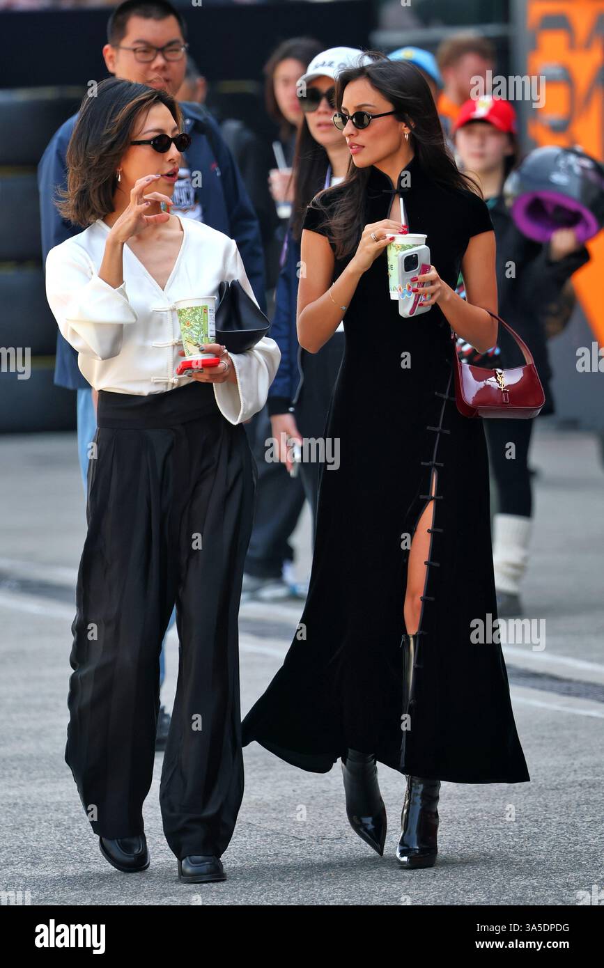 (L to R): Alexandra Saint Mleux (ITA) with Muni Lily He (CHN ...