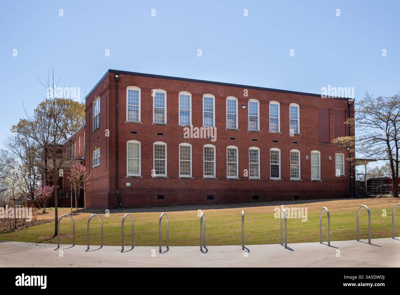 Historic Dorothea Dix Hospital & new urban Dorothea Dix Park, Raleigh ...