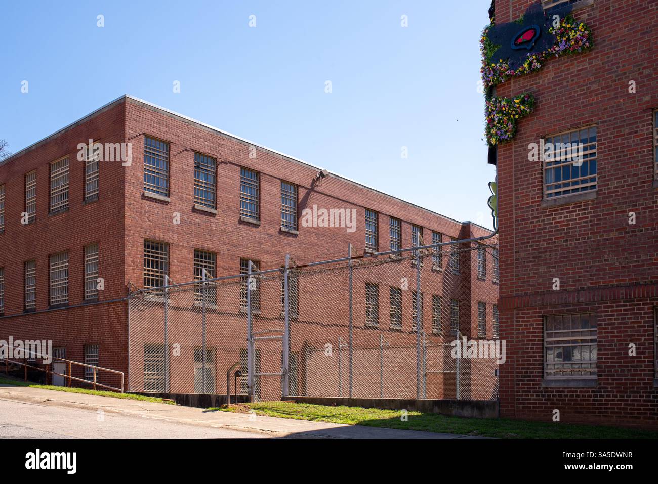 Historic Dorothea Dix Hospital & new urban Dorothea Dix Park, Raleigh ...