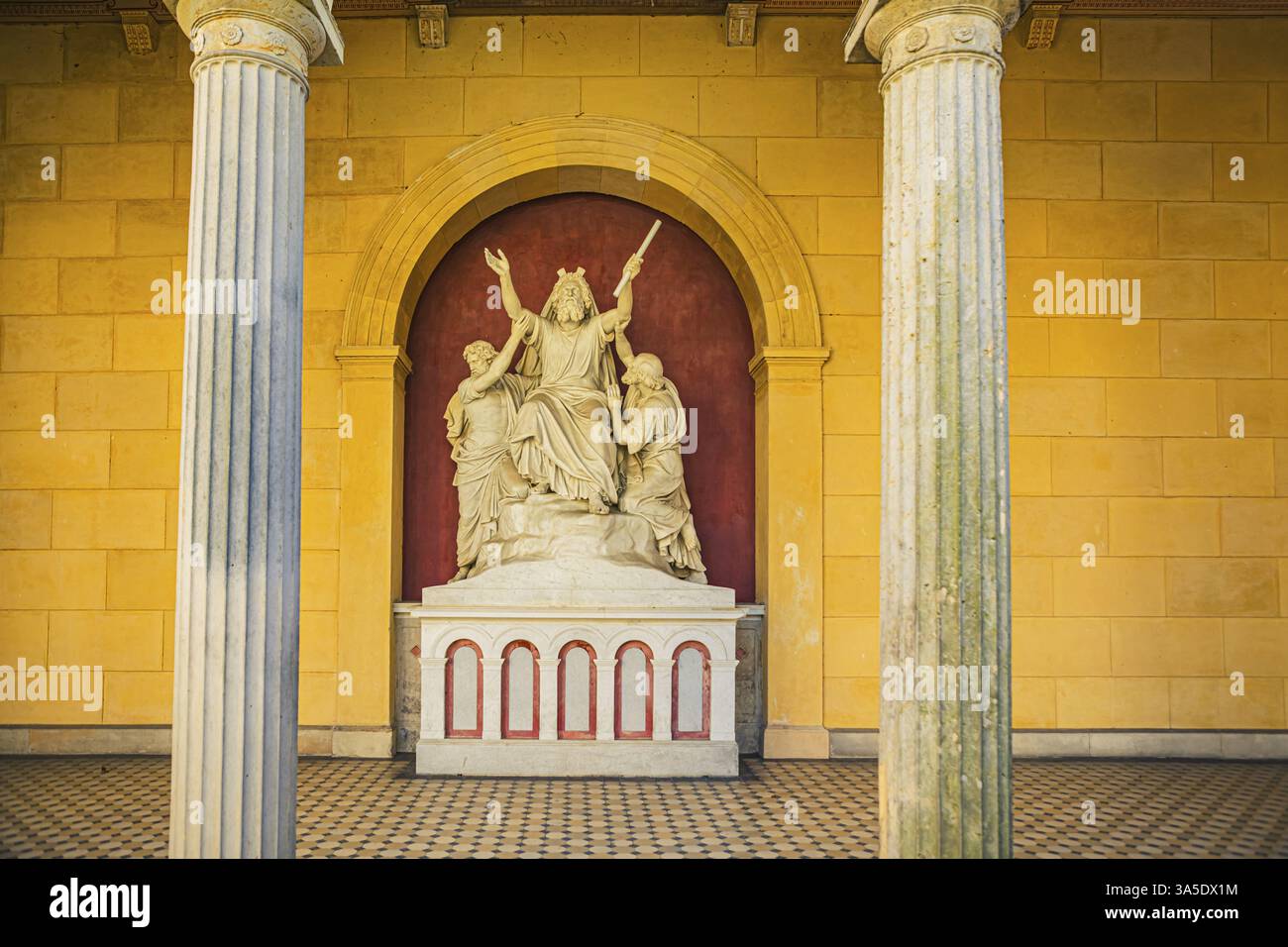 Church of Peace with Emperor Friedrich Mausoleum in Sanssouci Palace ...