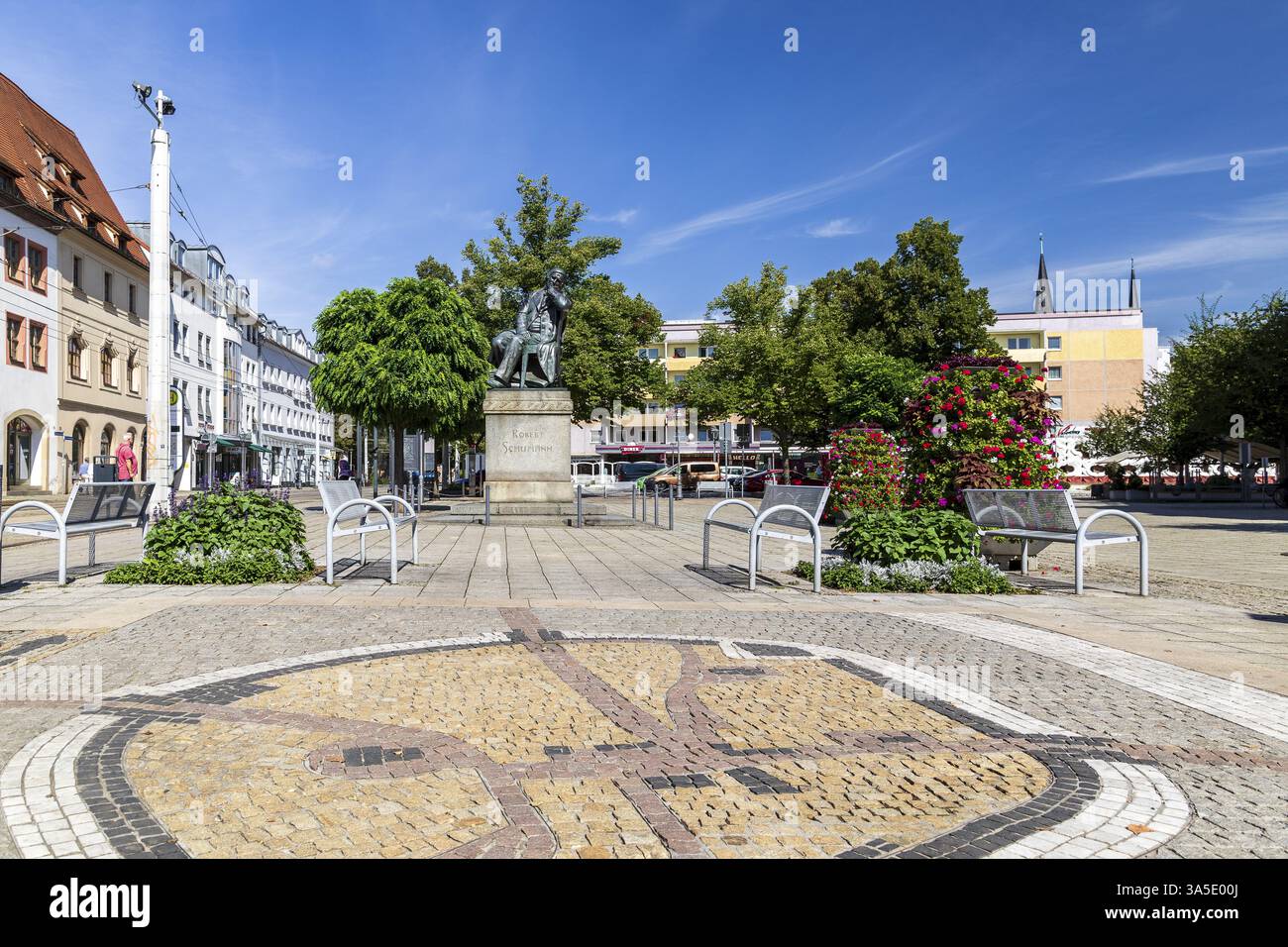 Robert Schumann monument by Johannes Hartmann on the main market square ...