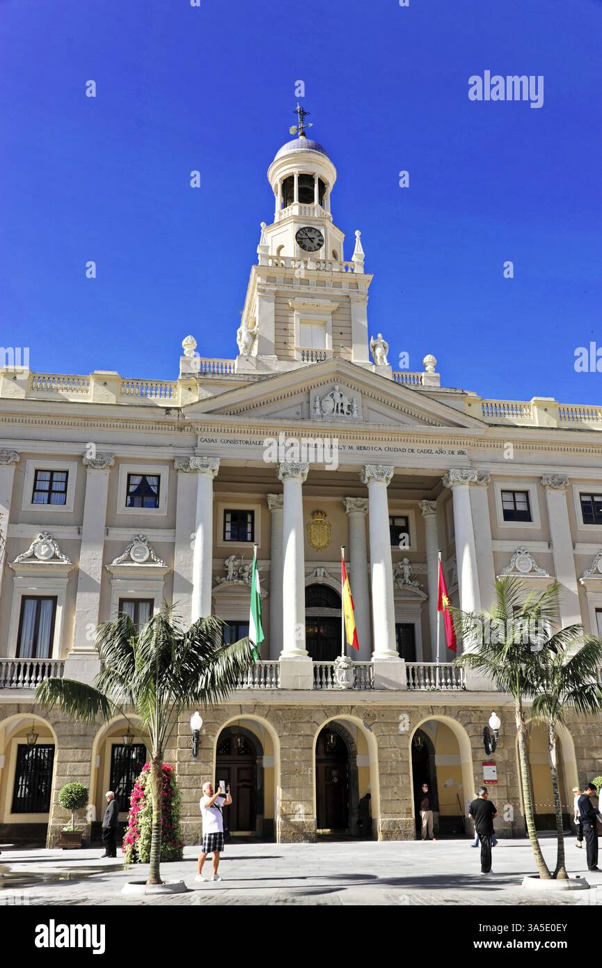 View from the Plaza de San Juan de Dios to the town hall of the harbour ...