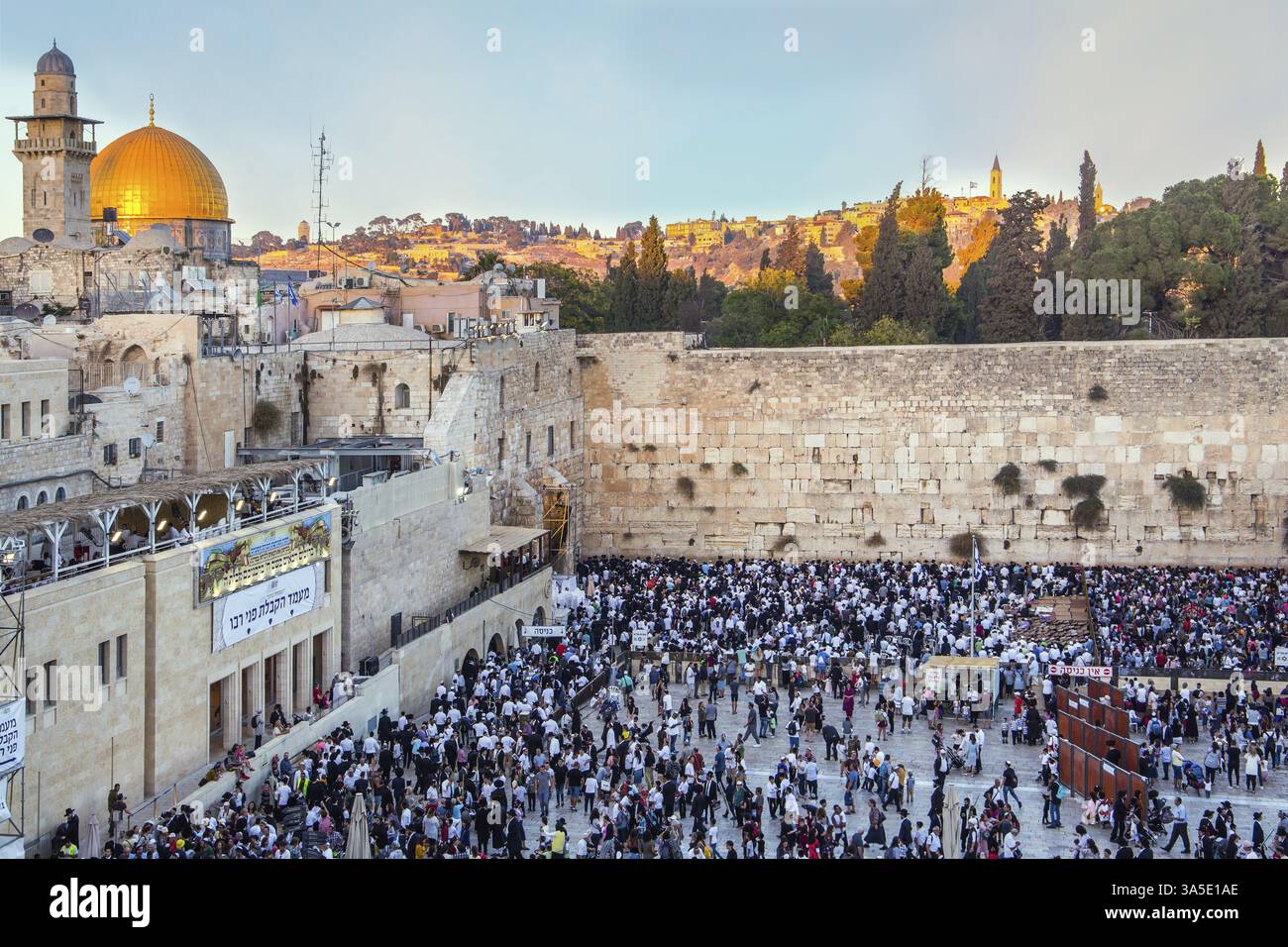 The blessing of the Cohenim. Sunrise. Ceremony at the Western slope of ...