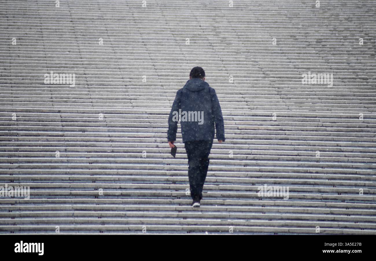 Mohe, China. 23rd Mar, 2025. MOHE, CHINA - MARCH 23, 2025 - People ...