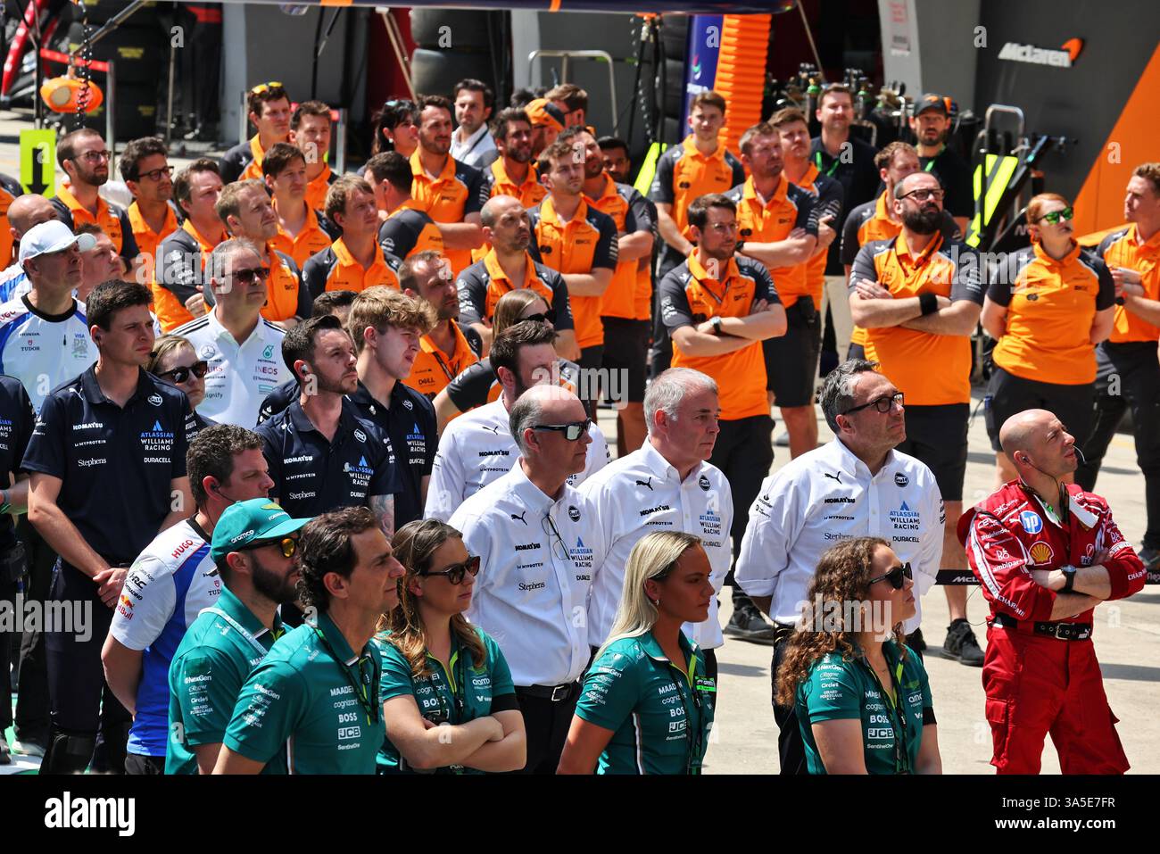 Teams and drivers pay their respects to Eddie, Jordan. 23rd Mar, 2025 ...