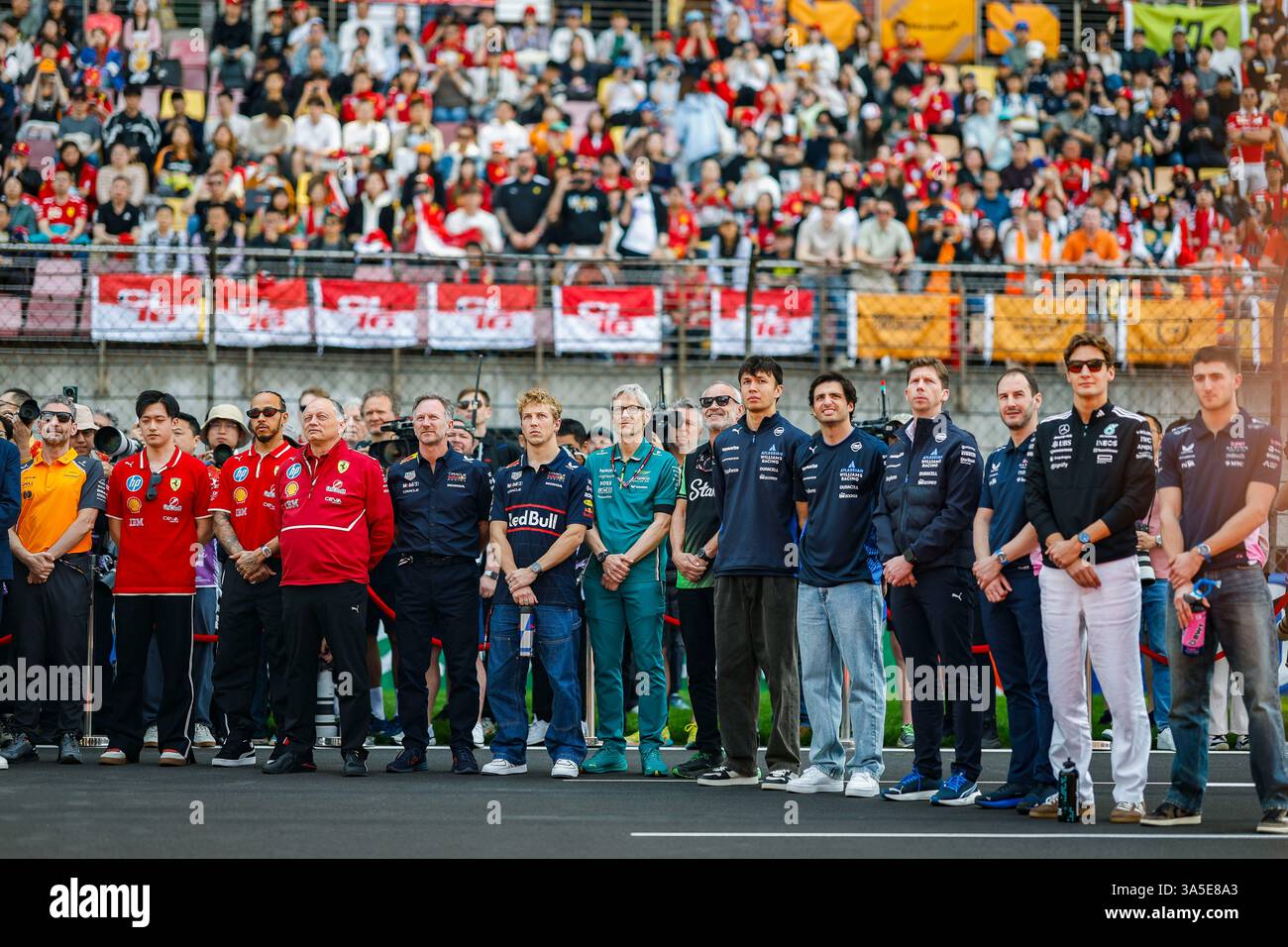DOOHAN Jack (aus), Alpine F1 Team A525, RUSSELL George (gbr), Mercedes ...